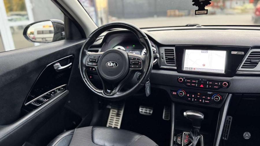 Черный Киа Niro 2018 в Радвилишкис, объемом двигателя 1.60 л и пробегом 238 тыс. км за 10650 €, фото 16 на AUTOMOTO.COM.LV