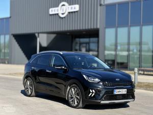 Black Kia Niro 2019 in Siauliai, with an engine capacity of 1.60 L and mileage of 253 thousand km for 9999 €, photo  on AUTOMOTO.COM.LV
