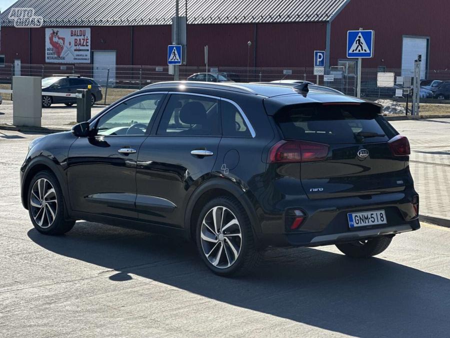 Melns Kia Niro 2019 Šauļi, ar dzinēja tilpumu 1.60 L un nobraukumu 253 tūkst. km par 9999 €, foto 4 vietnē AUTOMOTO.COM.LV