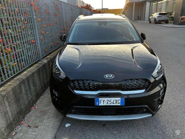 Melns Kia Niro 2020 Kauņa, ar dzinēja tilpumu 1.60 L un nobraukumu 165 tūkst. km par 14400 €, foto 3 vietnē AUTOMOTO.COM.LV