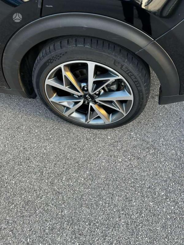Melns Kia Niro 2020 Kauņa, ar dzinēja tilpumu 1.60 L un nobraukumu 165 tūkst. km par 14400 €, foto 6 vietnē AUTOMOTO.COM.LV
