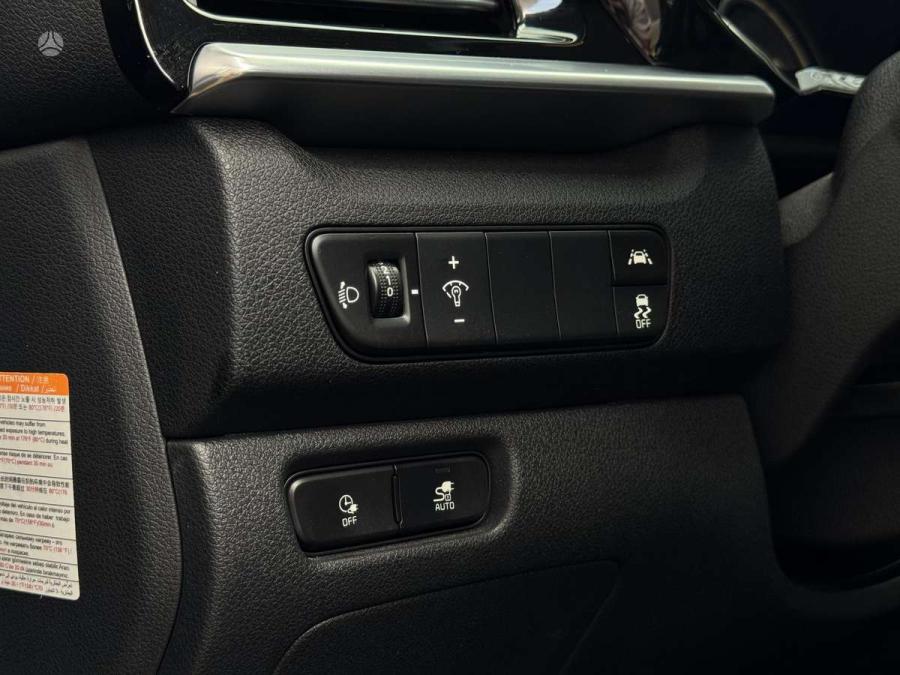 Melns Kia Niro 2021 Viļņa, ar dzinēja tilpumu 0.00 L un nobraukumu 55 tūkst. km par 16500 €, foto 24 vietnē AUTOMOTO.COM.LV