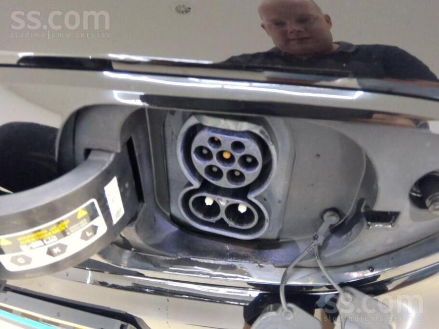 Черный Киа Niro 2021 в Лимбажи, объемом двигателя 0.00 л и пробегом 117 тыс. км за 19445 €, фото 15 на AUTOMOTO.COM.LV