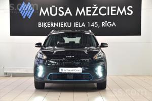 Melns Kia Niro 2022 Rīga, ar dzinēja tilpumu 0.00 L un nobraukumu 19 tūkst. km par 23990 €, foto 3 vietnē AUTOMOTO.COM.LV