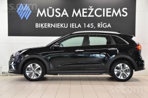 Melns Kia Niro 2022 Rīga, ar dzinēja tilpumu 0.00 L un nobraukumu 19 tūkst. km par 23990 €, foto 6 vietnē AUTOMOTO.COM.LV