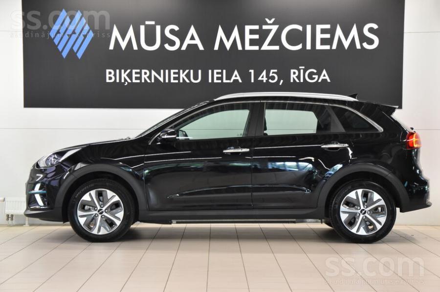 Melns Kia Niro 2022 Rīga, ar dzinēja tilpumu 0.00 L un nobraukumu 19 tūkst. km par 23990 €, foto 6 vietnē AUTOMOTO.COM.LV