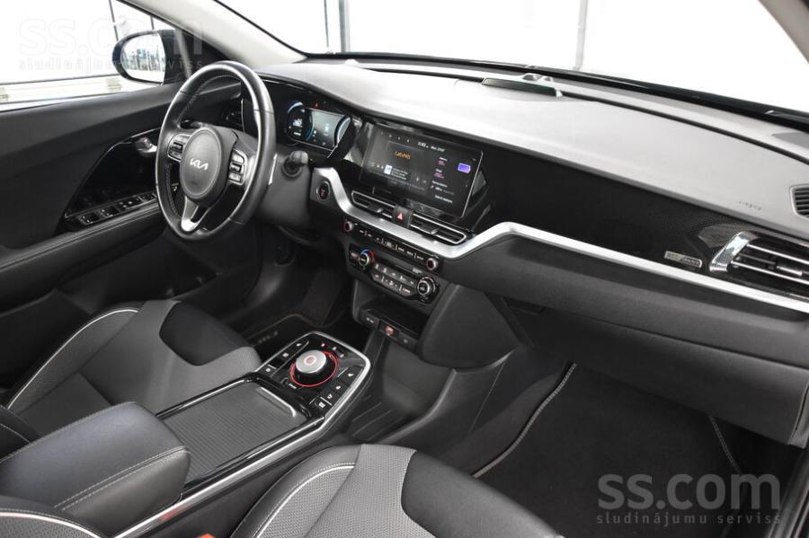Melns Kia Niro 2022 Rīga, ar dzinēja tilpumu 0.00 L un nobraukumu 19 tūkst. km par 23990 €, foto 15 vietnē AUTOMOTO.COM.LV
