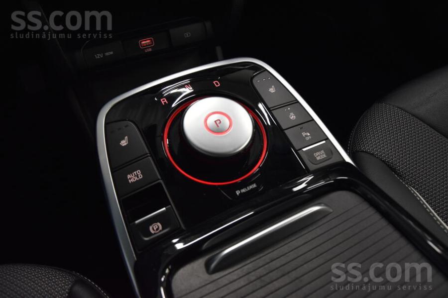 Melns Kia Niro 2022 Rīga, ar dzinēja tilpumu 0.00 L un nobraukumu 19 tūkst. km par 23990 €, foto 18 vietnē AUTOMOTO.COM.LV