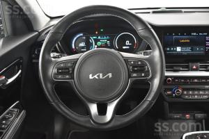 Melns Kia Niro 2022 Rīga, ar dzinēja tilpumu 0.00 L un nobraukumu 19 tūkst. km par 23990 €, foto 25 vietnē AUTOMOTO.COM.LV