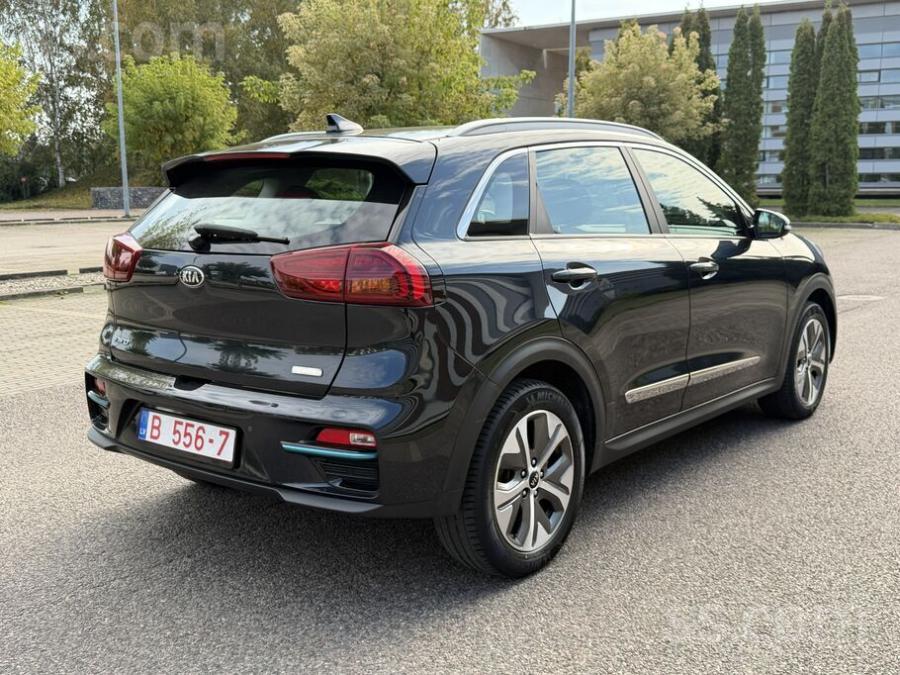 Melns Kia Niro 2022 Rīga, ar dzinēja tilpumu 0.00 L un nobraukumu 121 tūkst. km par 20500 €, foto 7 vietnē AUTOMOTO.COM.LV