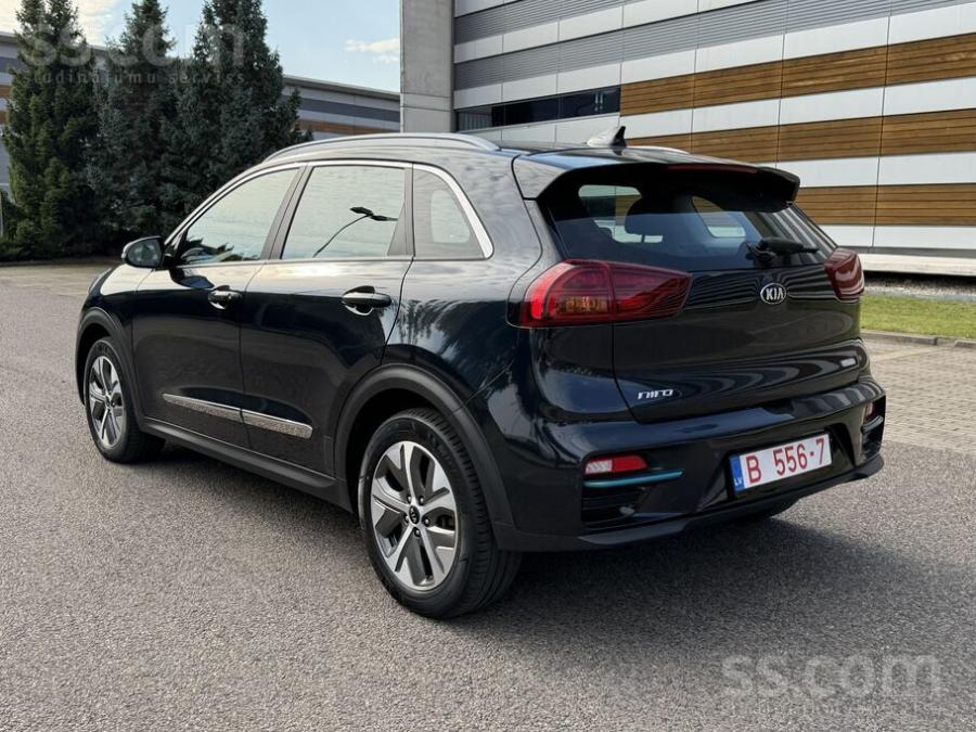 Melns Kia Niro 2022 Rīga, ar dzinēja tilpumu 0.00 L un nobraukumu 121 tūkst. km par 20500 €, foto 9 vietnē AUTOMOTO.COM.LV