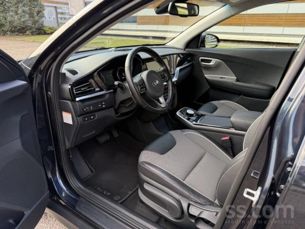 Melns Kia Niro 2022 Rīga, ar dzinēja tilpumu 0.00 L un nobraukumu 121 tūkst. km par 20500 €, foto 11 vietnē AUTOMOTO.COM.LV