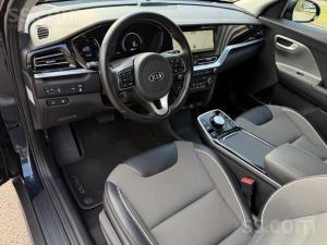 Melns Kia Niro 2022 Rīga, ar dzinēja tilpumu 0.00 L un nobraukumu 121 tūkst. km par 20500 €, foto 15 vietnē AUTOMOTO.COM.LV