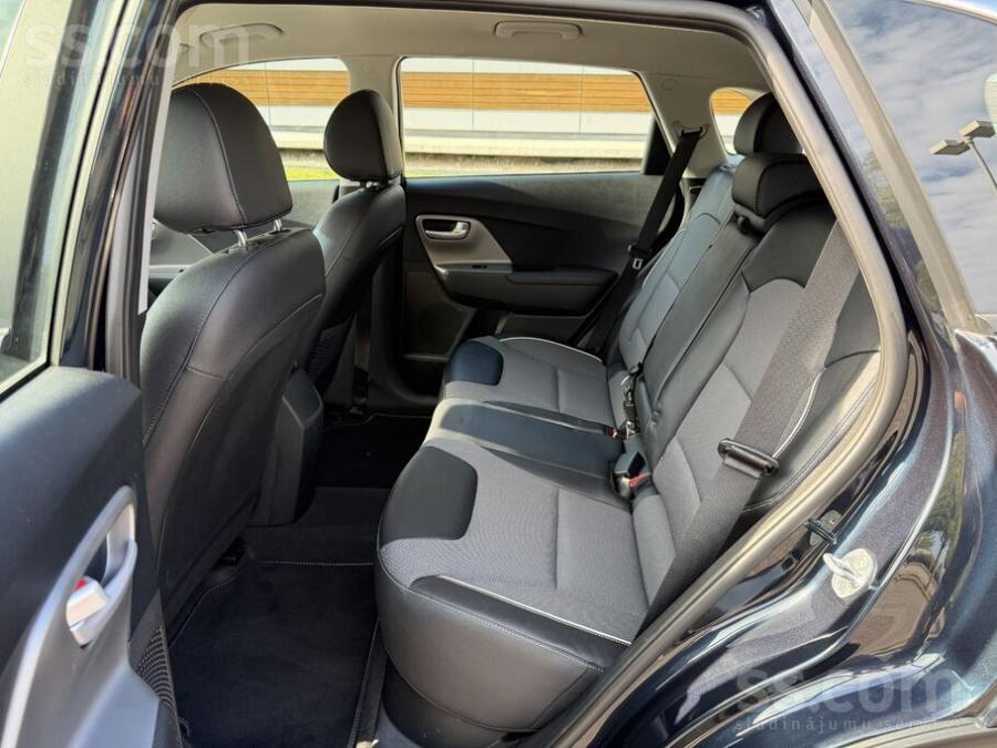 Melns Kia Niro 2022 Rīga, ar dzinēja tilpumu 0.00 L un nobraukumu 121 tūkst. km par 20500 €, foto 19 vietnē AUTOMOTO.COM.LV