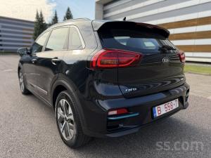 Melns Kia Niro 2022 Rīga, ar dzinēja tilpumu 0.00 L un nobraukumu 121 tūkst. km par 20500 €, foto 31 vietnē AUTOMOTO.COM.LV