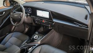 Melns Kia Niro 2023 Rīga, ar dzinēja tilpumu 1.60 L un nobraukumu 45 tūkst. km par 26950 €, foto 12 vietnē AUTOMOTO.COM.LV