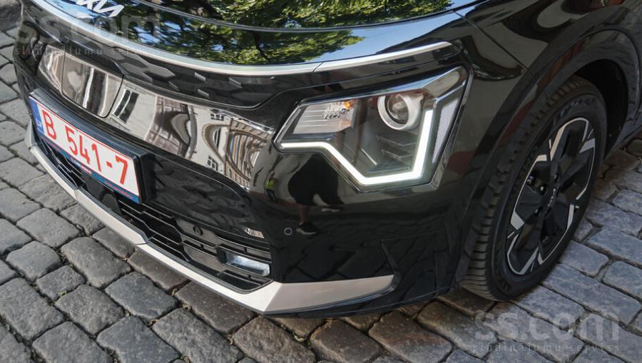 Melns Kia Niro 2023 Rīga, ar dzinēja tilpumu 1.60 L un nobraukumu 45 tūkst. km par 26950 €, foto 14 vietnē AUTOMOTO.COM.LV