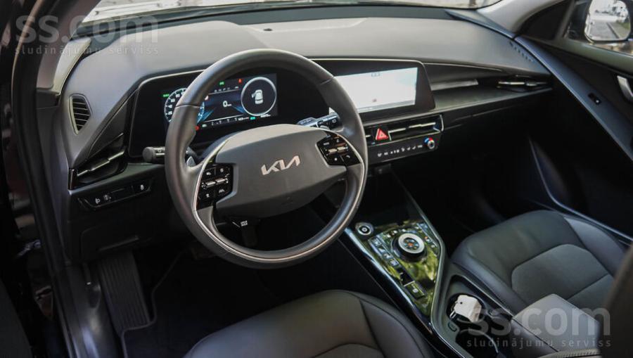 Melns Kia Niro 2023 Rīga, ar dzinēja tilpumu 1.60 L un nobraukumu 45 tūkst. km par 26950 €, foto 15 vietnē AUTOMOTO.COM.LV