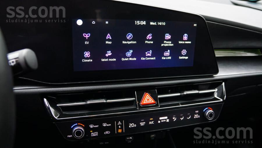 Black Kia Niro 2023 in Riga, with an engine capacity of 0.00 L and mileage of 108 thousand km for 26450 €, photo 20 on AUTOMOTO.COM.LV