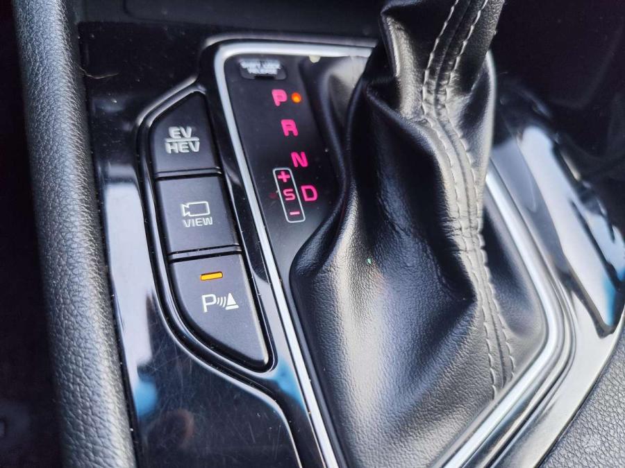 Черный Киа Niro 2020 в Каунас, объемом двигателя 1.60 л и пробегом 162 тыс. км за 12999 €, фото 16 на AUTOMOTO.COM.LV