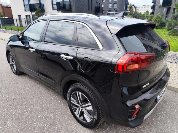 Melns Kia Niro 2021 Kauņa, ar dzinēja tilpumu 1.60 L un nobraukumu 250 tūkst. km par 11995 €, foto 4 vietnē AUTOMOTO.COM.LV
