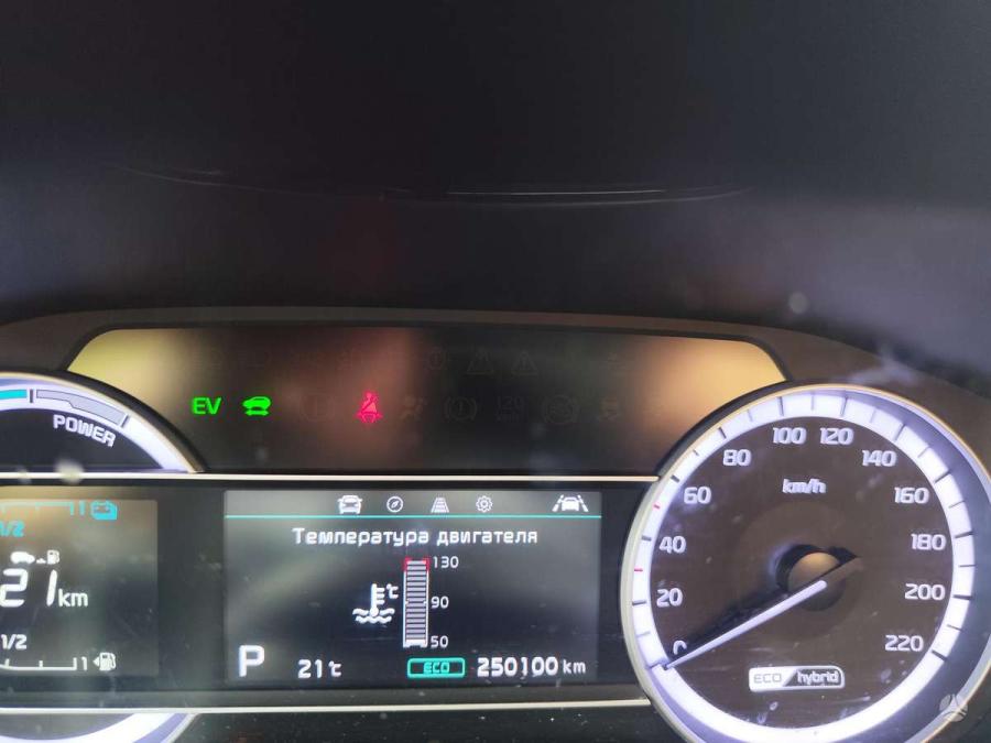 Черный Киа Niro 2021 в Каунас, объемом двигателя 1.60 л и пробегом 250 тыс. км за 11995 €, фото 12 на AUTOMOTO.COM.LV