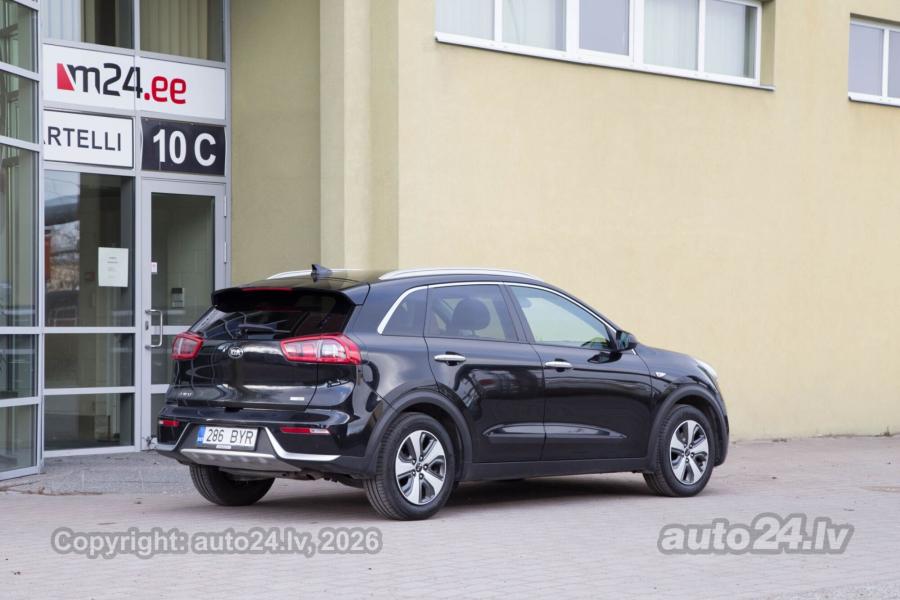 Черный Киа Niro 2017 в Таллин, объемом двигателя 1.60 л и пробегом 150 тыс. км за 10490 €, фото 3 на AUTOMOTO.COM.LV