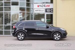 Черный Киа Niro 2017 в Таллин, объемом двигателя 1.60 л и пробегом 150 тыс. км за 10490 €, фото 4 на AUTOMOTO.COM.LV