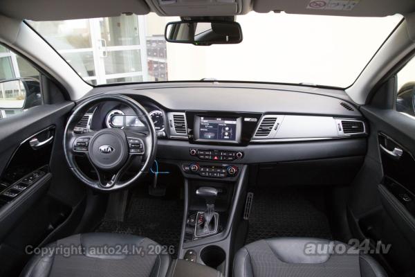 Melns Kia Niro 2017 Tallina, ar dzinēja tilpumu 1.60 L un nobraukumu 150 tūkst. km par 10490 €, foto 9 vietnē AUTOMOTO.COM.LV