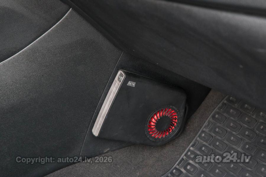 Черный Киа Niro 2017 в Таллин, объемом двигателя 1.60 л и пробегом 150 тыс. км за 10490 €, фото 19 на AUTOMOTO.COM.LV