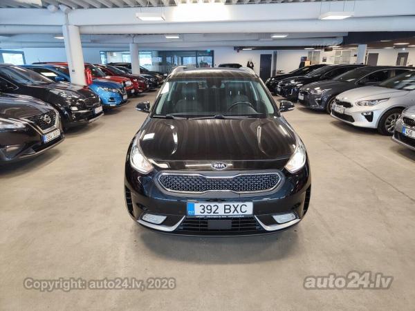 Black Kia Niro 2018 in Tartu, with an engine capacity of 1.60 L and mileage of 103 thousand km for 17990 €, photo 2 on AUTOMOTO.COM.LV