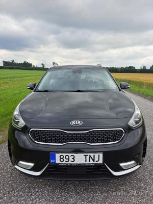 Melns Kia Niro 2018 Tartu, ar dzinēja tilpumu 1.60 L un nobraukumu 120 tūkst. km par 15990 €, foto 3 vietnē AUTOMOTO.COM.LV