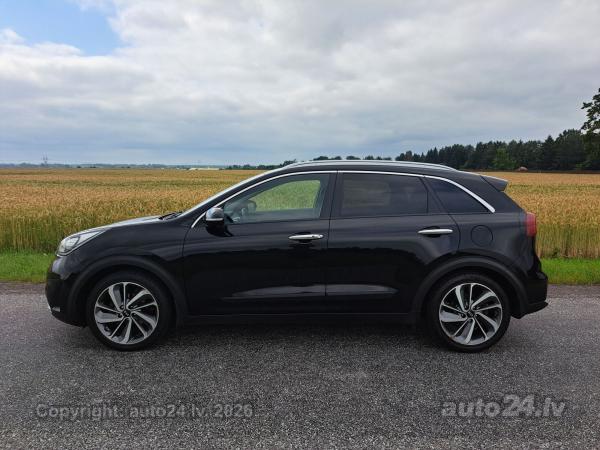 Черный Киа Niro 2018 в Тарту, объемом двигателя 1.60 л и пробегом 120 тыс. км за 15990 €, фото 3 на AUTOMOTO.COM.LV