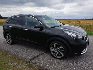 Melns Kia Niro 2018 Tartu, ar dzinēja tilpumu 1.60 L un nobraukumu 120 tūkst. km par 15990 €, foto 5 vietnē AUTOMOTO.COM.LV
