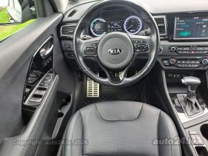 Melns Kia Niro 2018 Tartu, ar dzinēja tilpumu 1.60 L un nobraukumu 120 tūkst. km par 15990 €, foto 11 vietnē AUTOMOTO.COM.LV