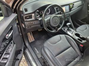 Melns Kia Niro 2018 Tartu, ar dzinēja tilpumu 1.60 L un nobraukumu 120 tūkst. km par 15990 €, foto 13 vietnē AUTOMOTO.COM.LV