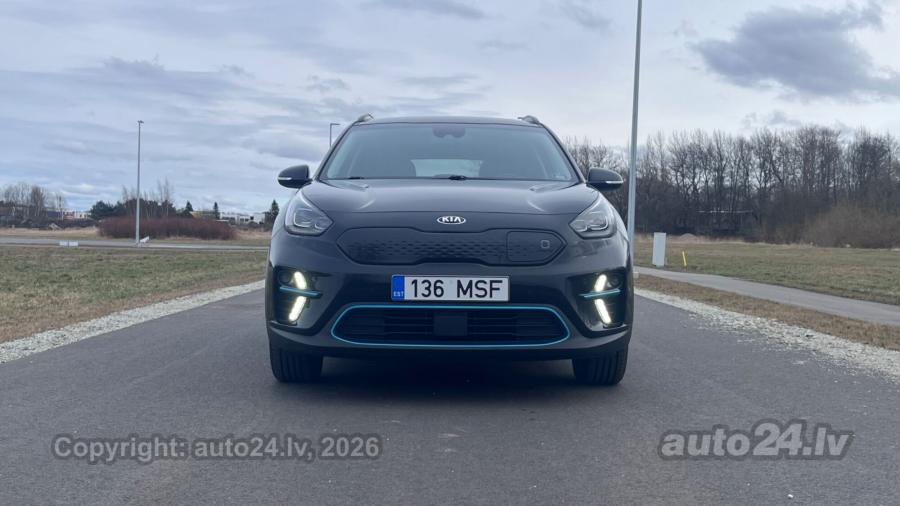 Melns Kia Niro 2019 Tallina, ar dzinēja tilpumu 0.00 L un nobraukumu 191 tūkst. km par 17200 €, foto 3 vietnē AUTOMOTO.COM.LV