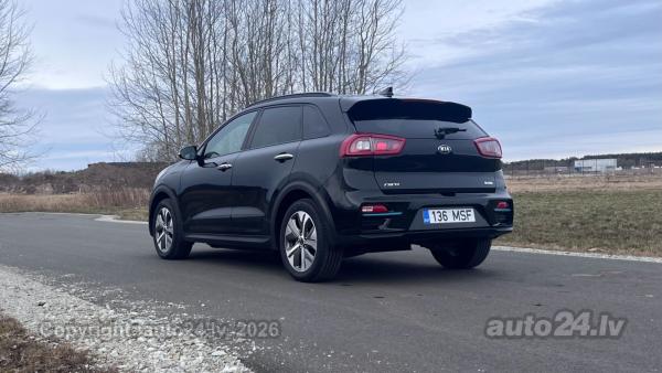 Melns Kia Niro 2019 Tallina, ar dzinēja tilpumu 0.00 L un nobraukumu 191 tūkst. km par 17200 €, foto 6 vietnē AUTOMOTO.COM.LV