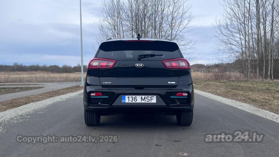 Melns Kia Niro 2019 Tallina, ar dzinēja tilpumu 0.00 L un nobraukumu 191 tūkst. km par 17200 €, foto 7 vietnē AUTOMOTO.COM.LV