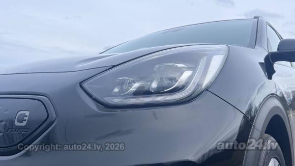 Melns Kia Niro 2019 Tallina, ar dzinēja tilpumu 0.00 L un nobraukumu 191 tūkst. km par 17200 €, foto 11 vietnē AUTOMOTO.COM.LV