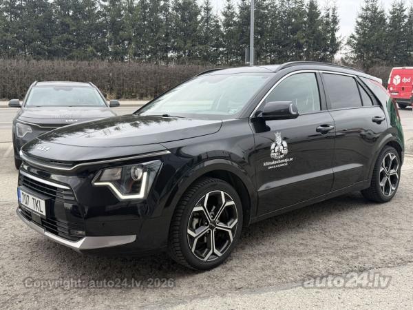 Melns Kia Niro 2023 Tallina, ar dzinēja tilpumu 1.60 L un nobraukumu 48 tūkst. km par 25707 €, foto 9 vietnē AUTOMOTO.COM.LV