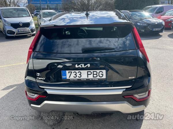 Melns Kia Niro 2023 Tartu, ar dzinēja tilpumu 1.60 L un nobraukumu 77 tūkst. km par 26990 €, foto 6 vietnē AUTOMOTO.COM.LV
