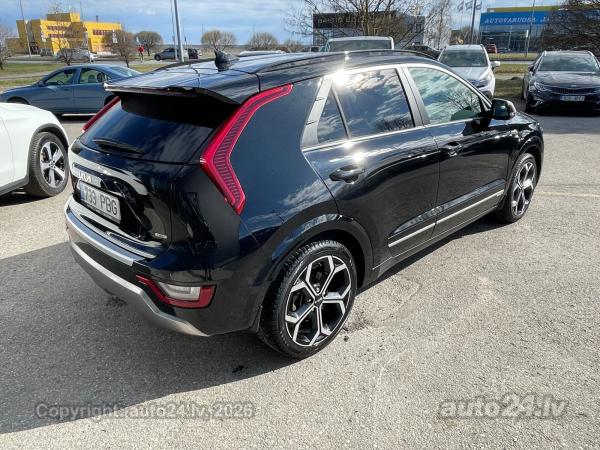 Melns Kia Niro 2023 Tartu, ar dzinēja tilpumu 1.60 L un nobraukumu 77 tūkst. km par 26990 €, foto 8 vietnē AUTOMOTO.COM.LV