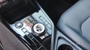 Black Kia Niro 2023 in Tartu, with an engine capacity of 1.60 L and mileage of 25 thousand km for 24990 €, photo 11 on AUTOMOTO.COM.LV