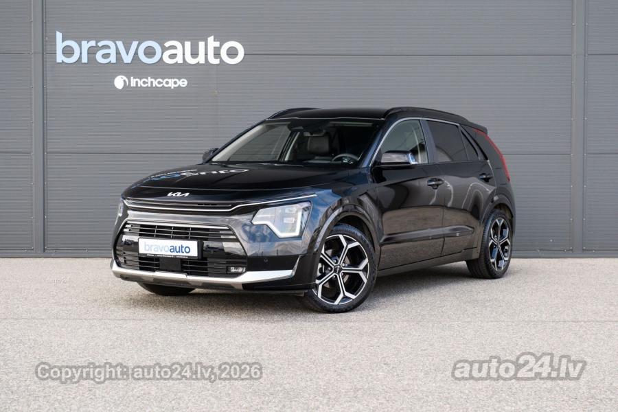 Black Kia Niro 2023 in Tartu, with an engine capacity of 1.80 L and mileage of 17 thousand km for 26900 €, photo 1 on AUTOMOTO.COM.LV