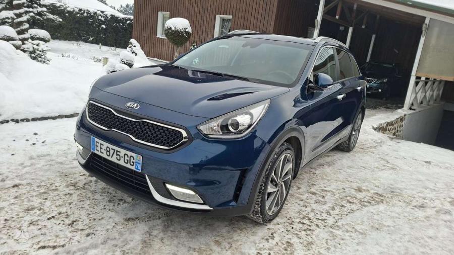 Zils Kia Niro 2016 Kauņa, ar dzinēja tilpumu 1.59 L un nobraukumu 133 tūkst. km par 11450 €, foto 35 vietnē AUTOMOTO.COM.LV