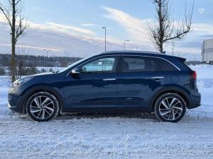Blue Kia Niro 2017 in Vilnius, with an engine capacity of 1.59 L and mileage of 120 thousand km for 11900 €, photo 2 on AUTOMOTO.COM.LV