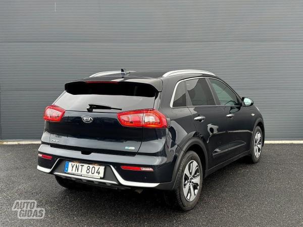 Blue Kia Niro 2018 in Kaunas, with an engine capacity of 0.00 L and mileage of 29 thousand km for 22248 €, photo 5 on AUTOMOTO.COM.LV