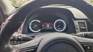Blue Kia Niro 2018 in Siauliai, with an engine capacity of 1.60 L and mileage of 230 thousand km for 11500 €, photo 14 on AUTOMOTO.COM.LV