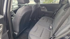 Blue Kia Niro 2018 in Siauliai, with an engine capacity of 1.60 L and mileage of 230 thousand km for 11500 €, photo 18 on AUTOMOTO.COM.LV